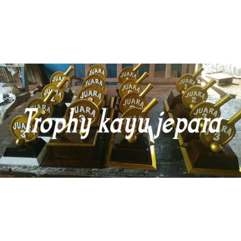 Produk Trophy Kayu Jepara | Shopee Indonesia