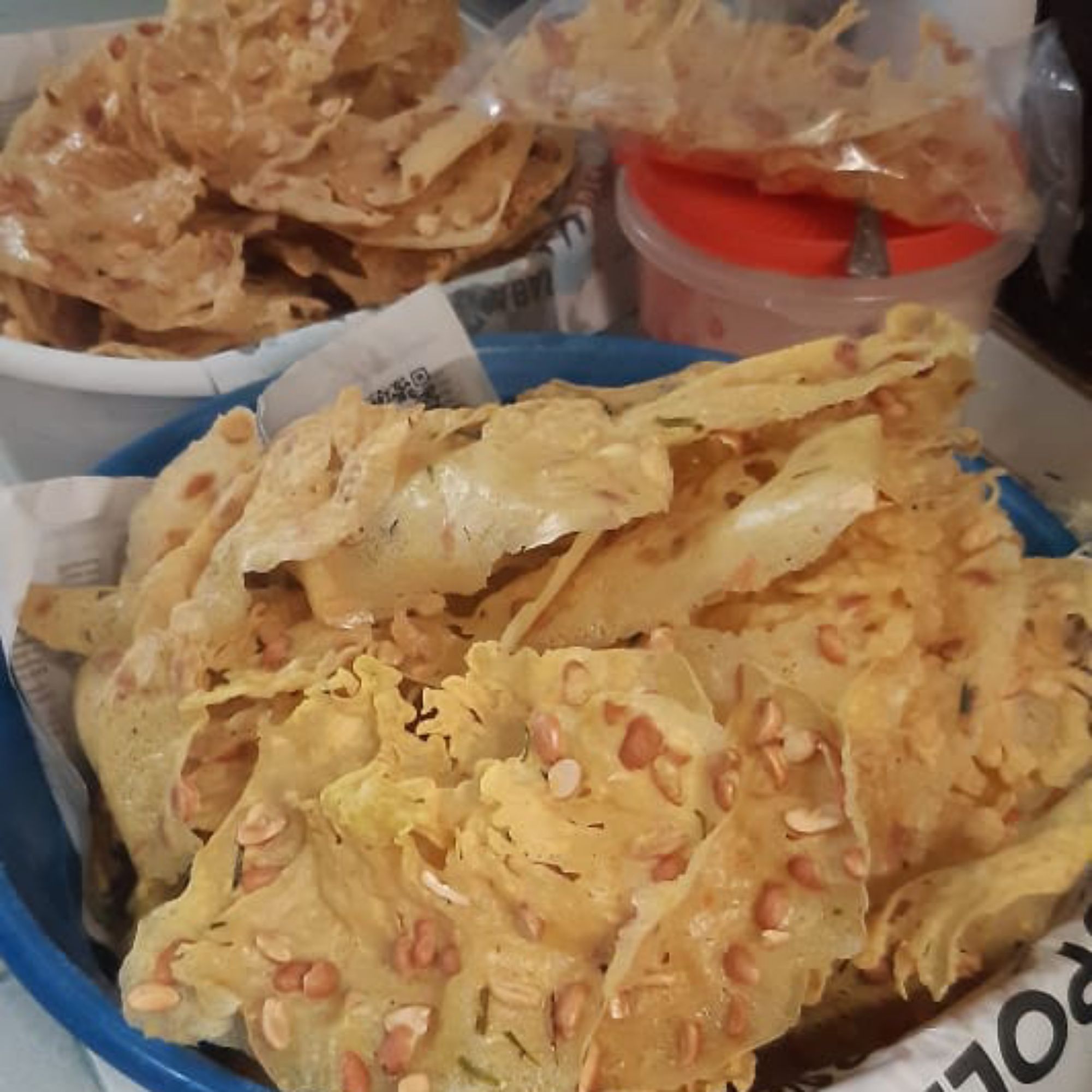 Produk Kripik peyek ewako | Shopee Indonesia