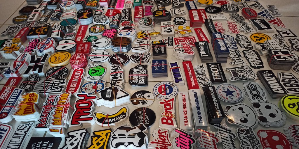 Produk Stiker distro | Shopee Indonesia