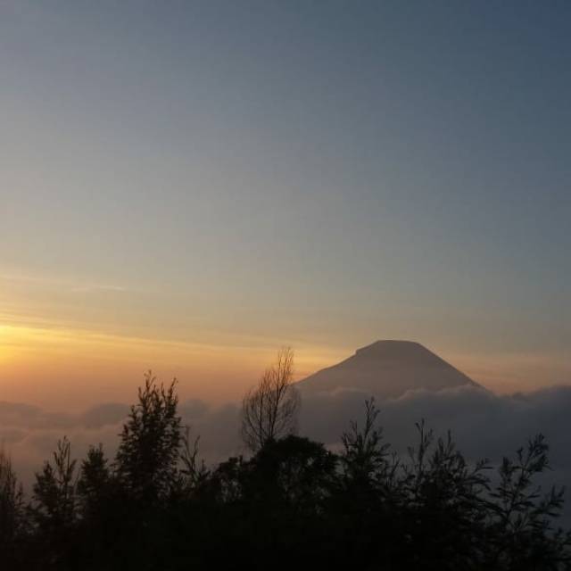 Produk Preloved lima ribuan | Shopee Indonesia