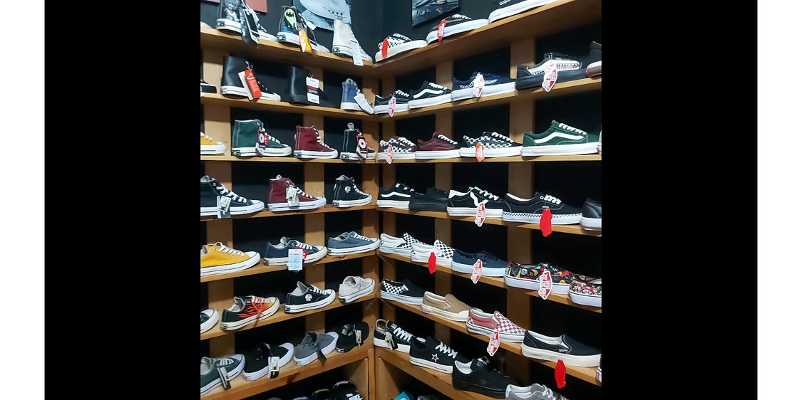 Produk YAUMI _ SNEAKERS _ OFFICIAL | Shopee Indonesia