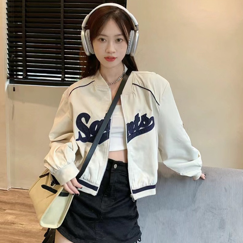 Produk Your Daily Clothes 🤎 | Shopee Indonesia