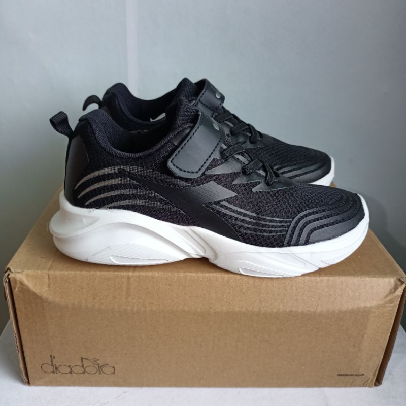 Produk Rumah.Sepatu.Qina | Shopee Indonesia