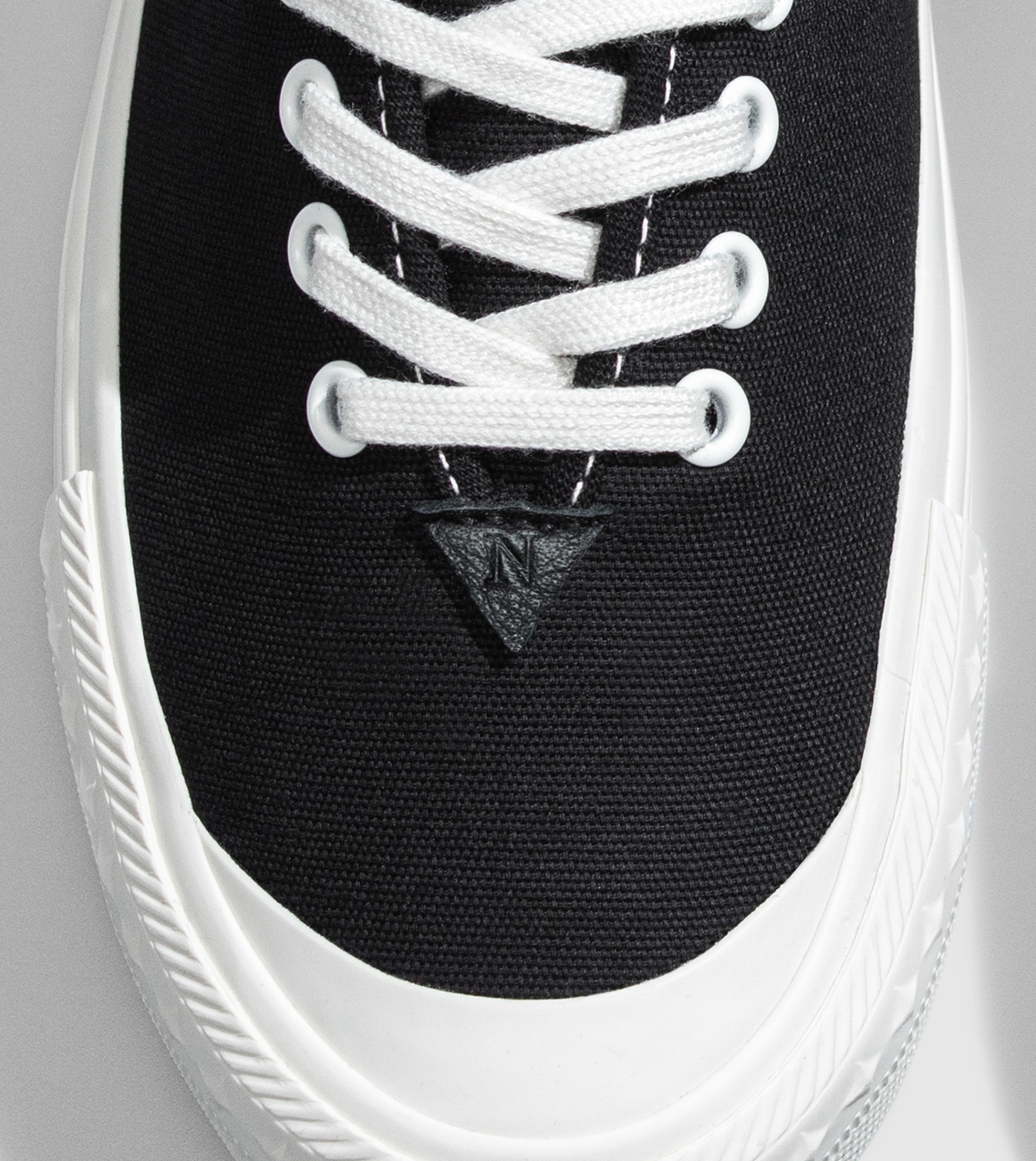 Toko Online Compass Official Store | Shopee Indonesia