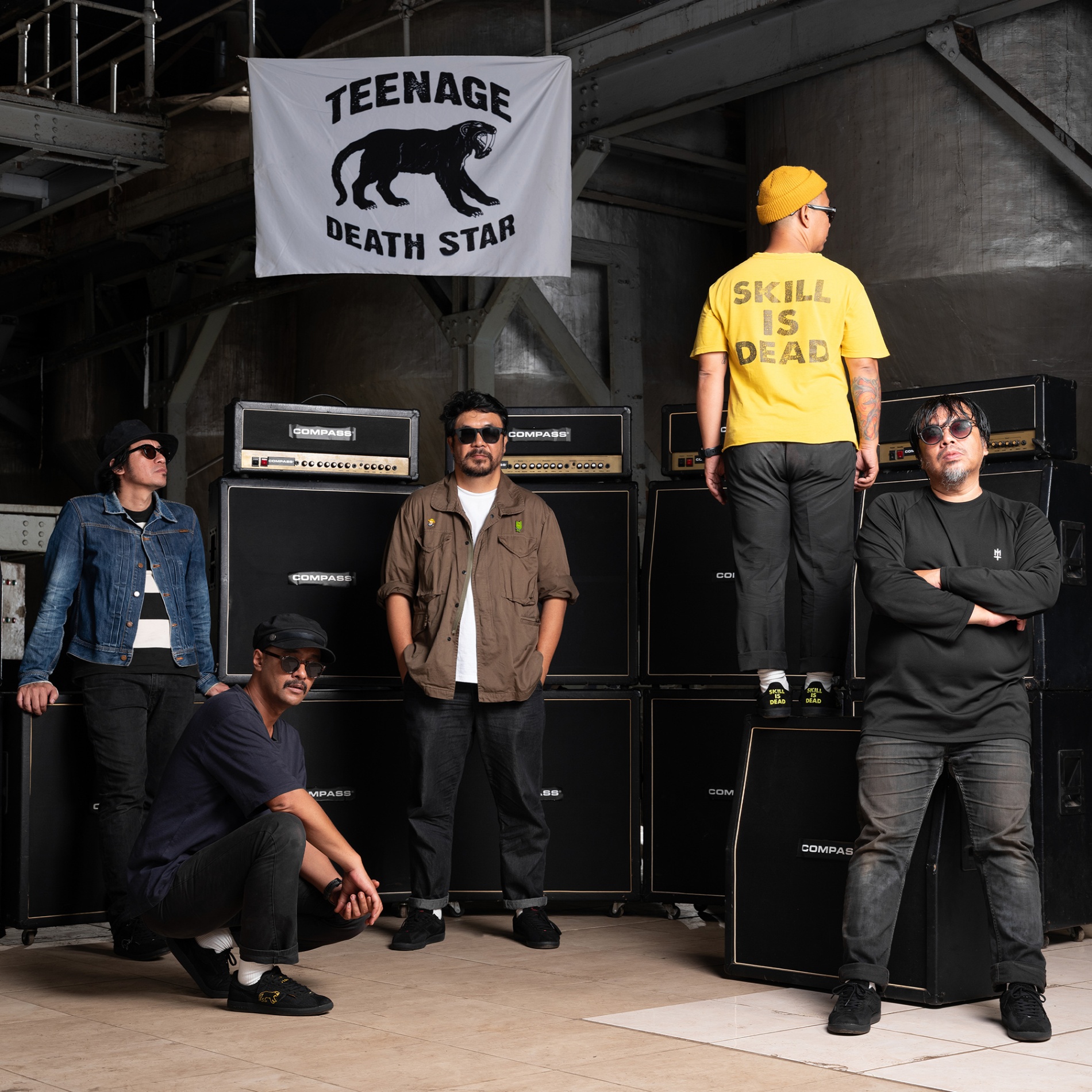 Toko Online Compass Official Store | Shopee Indonesia