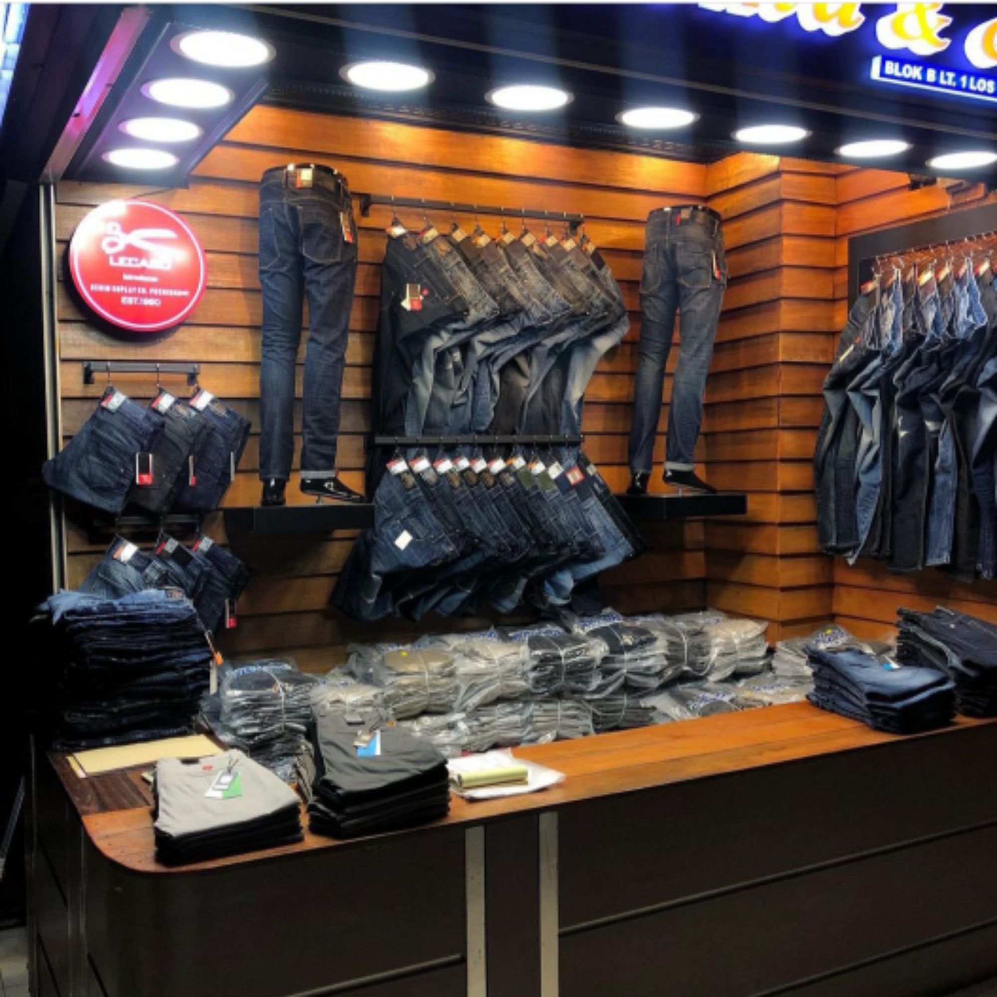 Produk VIP DENIM | Shopee Indonesia