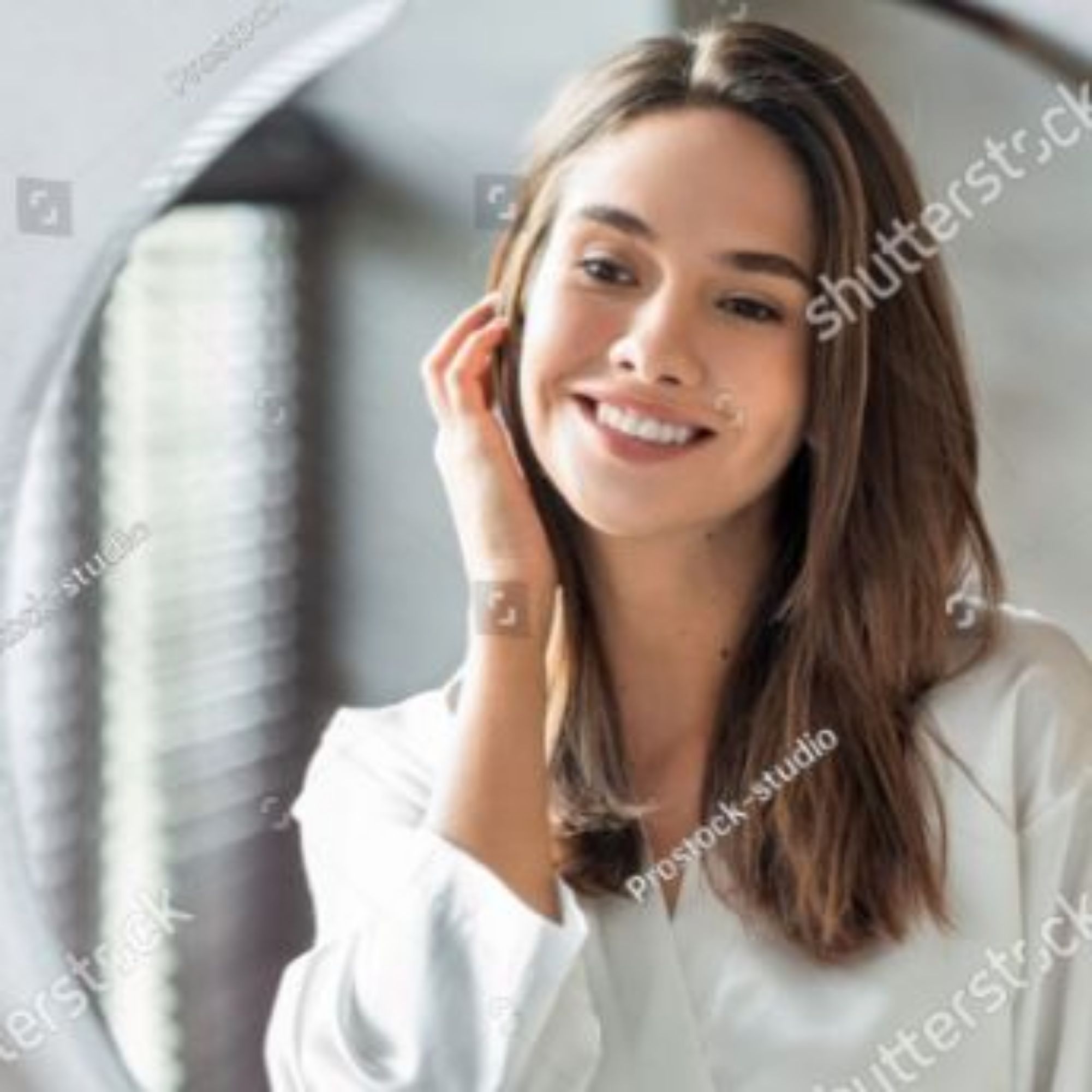 Produk Laura one skin | Shopee Indonesia