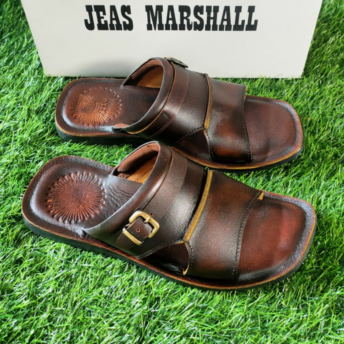 Produk Sandal Kulit Pria | Shopee Indonesia