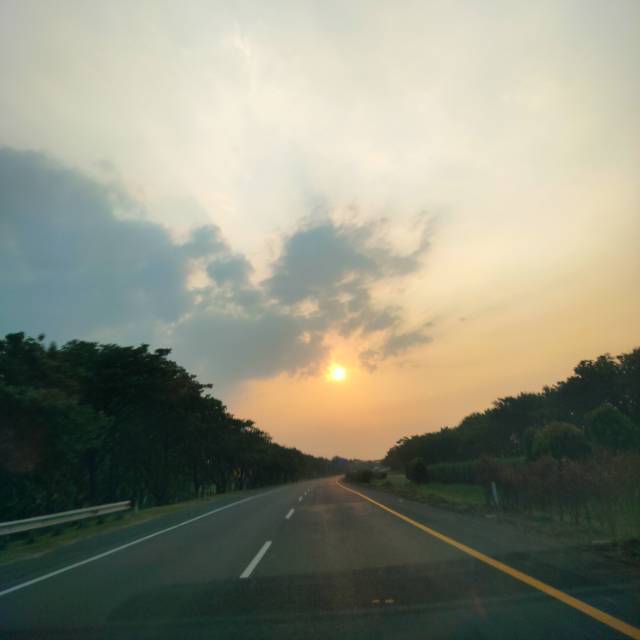 Produk MIKU TREND | Shopee Indonesia