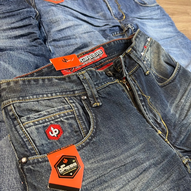 Produk SYQ JEANS | Shopee Indonesia