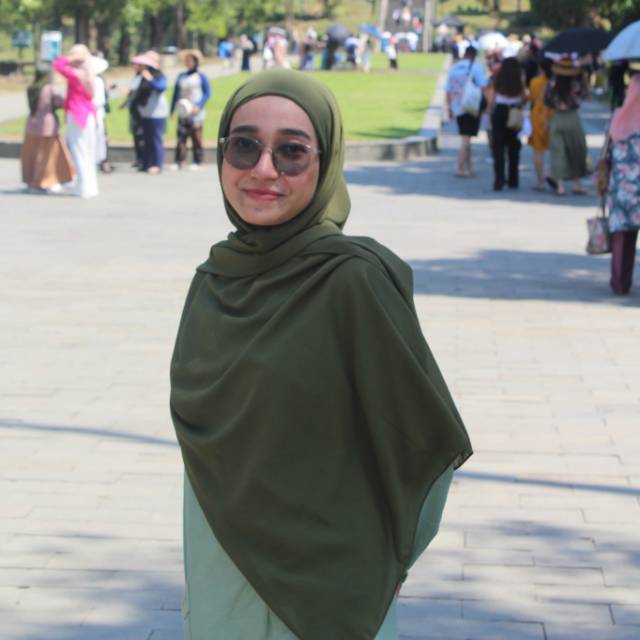 Produk RETUSE FASHION THRIFT | Shopee Indonesia