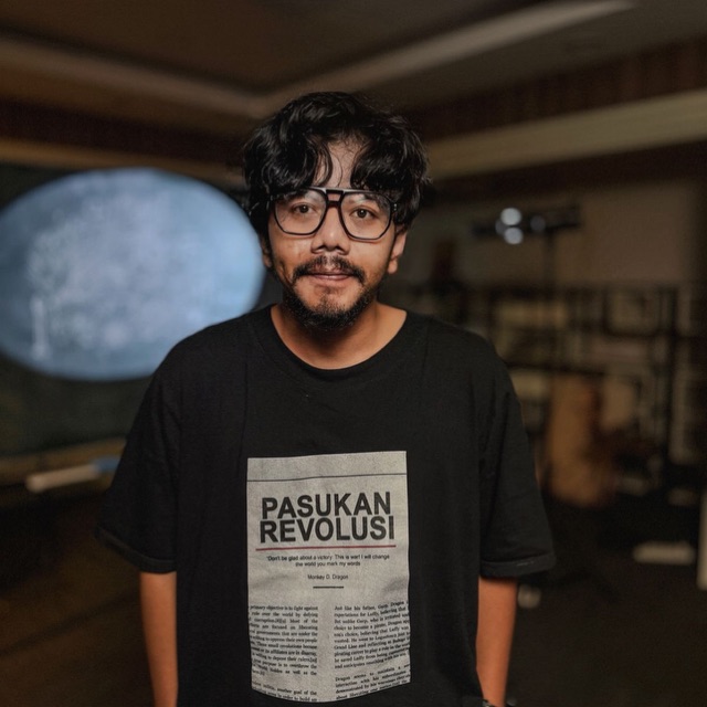 Produk Pasukan.Revolusi | Shopee Indonesia