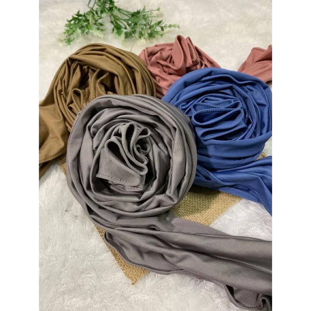 Produk Adek hijab | Shopee Indonesia
